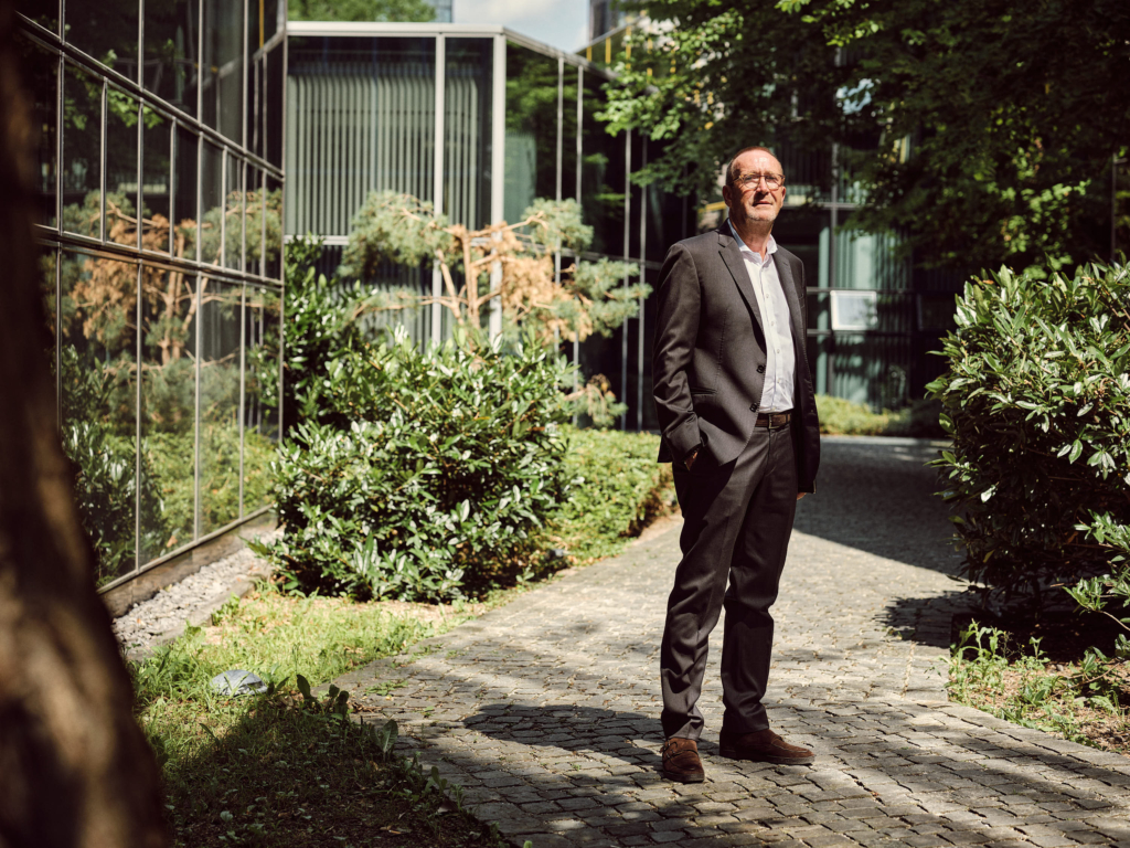 FLORIAN GENEROTZKY — portrait